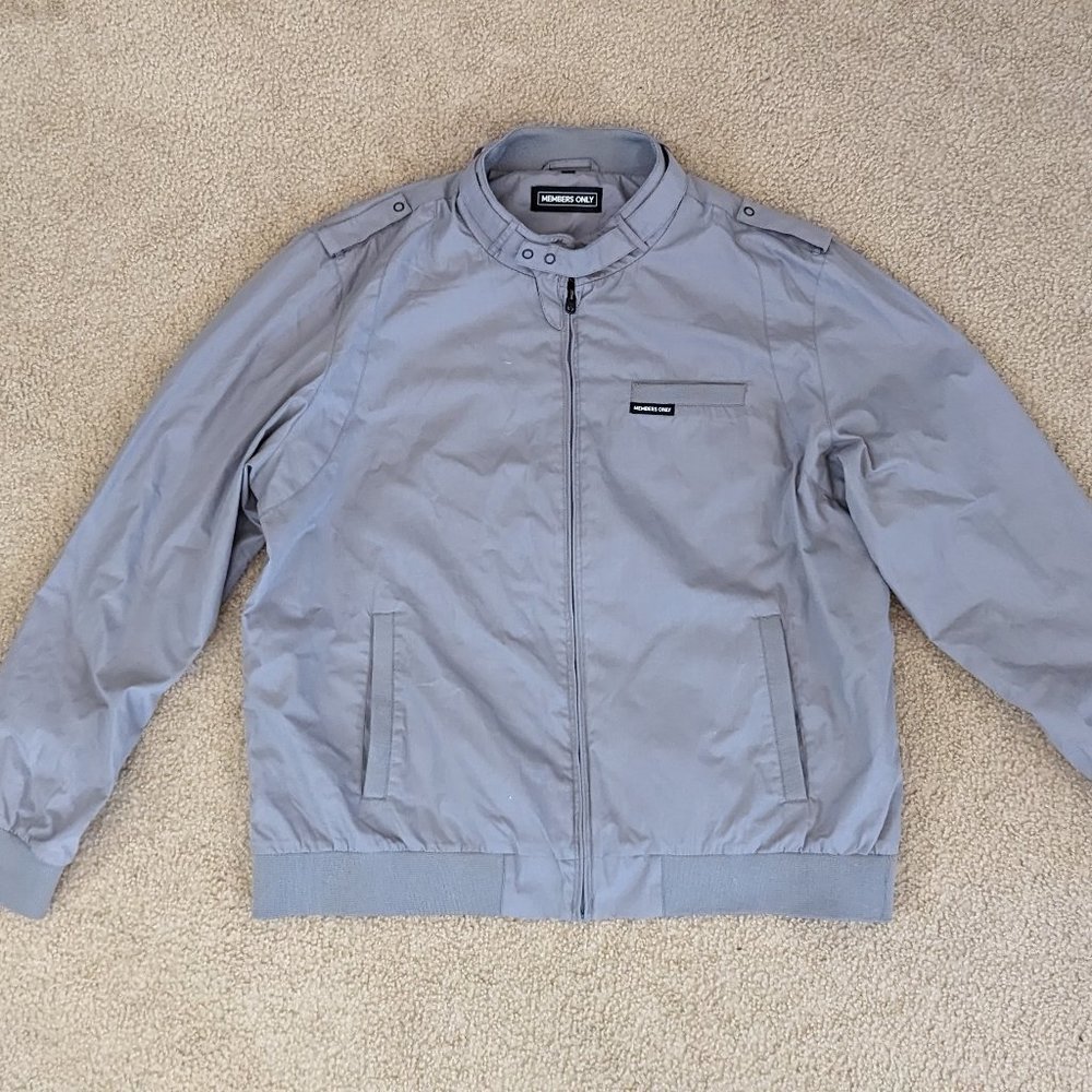 !!Vintage!! Members Only Jacket / Light Gray / Size X… - Gem